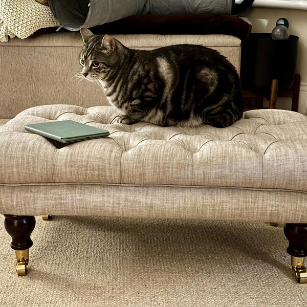 100 Cm X 54 Cm Chesterfield Style Deep Buttoned Footstool Coffee Table ...