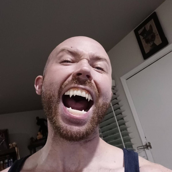 Dual Fang Dentures: Werewolf, Vampire & Creature Teeth for Halloween ...