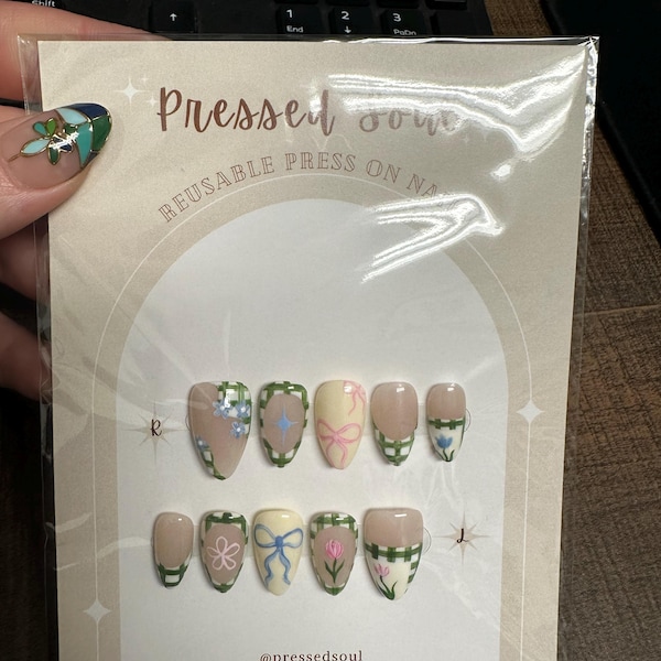 FAYE | Fairycore Aesthetic Press on Nails | Jade Aurora Nails | Lily ...