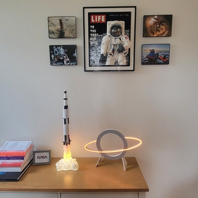 Apollo 11 Saturn V Rocket Lamp - Etsy