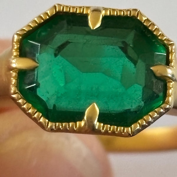 5 CT East-west Set Green Emerald,compass Prongs,bezel Set Solitaire ...