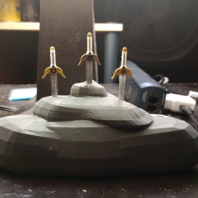 Neca Gargoyles Ultimate Goliath Stand Disney Cathedral Ledge - Etsy