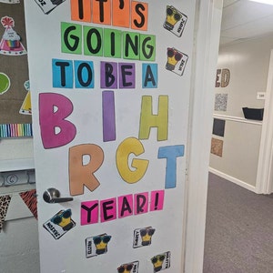 Spring Reading Bulletin Board or Door Decoration - Etsy