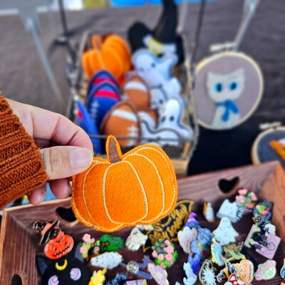 Pumpkin Embroidery Design Fall Outline Machine Embroidery Pattern 4 ...