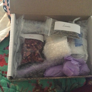 Full Moon Gift Box Gift Set With Rose Essential Oil - Etsy