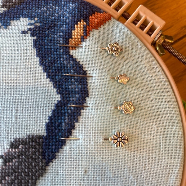Counting Pins for Cross-stitch - Hearts and Flowers - Fancy Sewing Pins ...