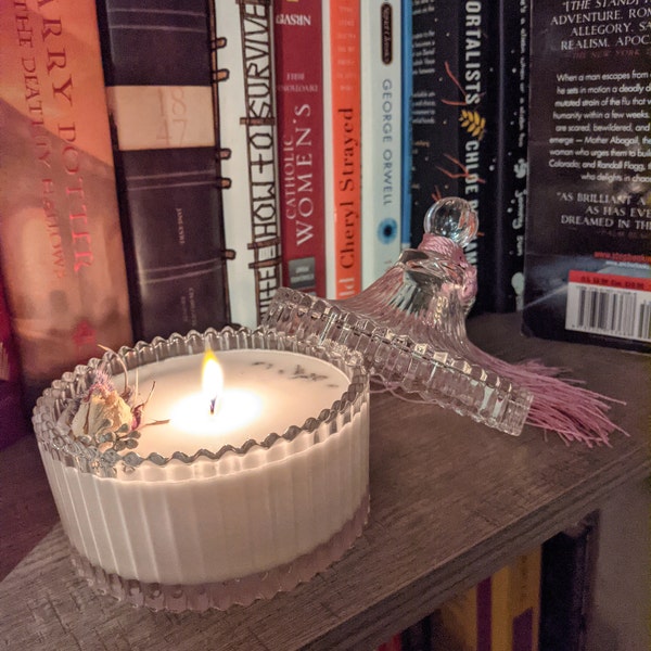 Merry Go Round Crystal Soy Candle// Dry Flower Soy Candle - Etsy