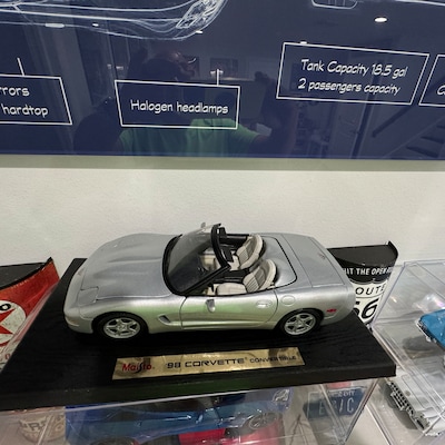 Road Legends 1:18 Scale Deluxe Edition 1953 Ford F100 Wrecker Road ...