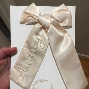 Bespoke Ivory Custom Name Beaded Bow With Pearls - Etsy