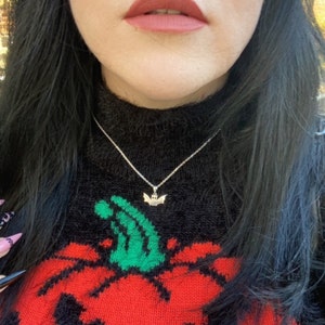 Sterling Silver Whitby Jet Stone Rose Necklace - Etsy