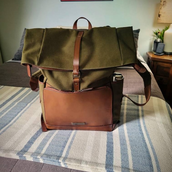 DRAKENSBERG Backpack »arthur« Olive-green, Handmade Courier Backpack ...