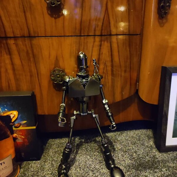 Predator Life Size Alien Vs Predator Handmade Recycled Metal Art ...