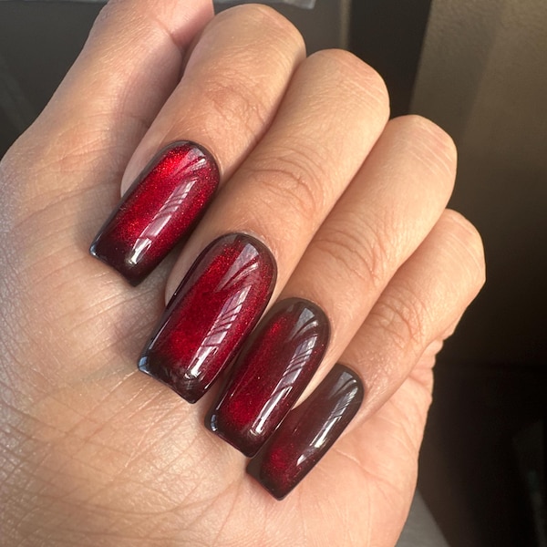 Da Vampire| Red Cat Eye Press on Nails, Black Nails, Reuse Nails, Jelly ...