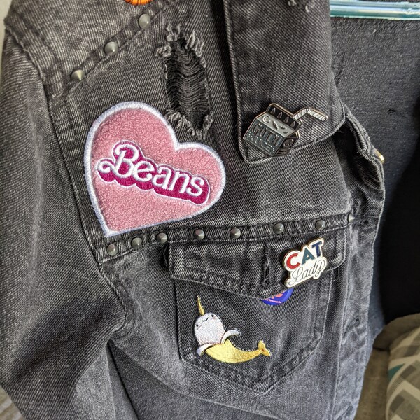 BEANS CHENILLE PATCH - Pink 80s Doll Toy - Sew on Style Vegan Patches ...