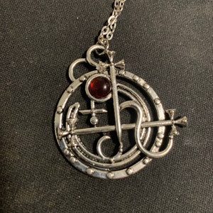 Celtic Pagan Morrigan Crow w Pentacle & Crescent Moon w Crow | Etsy