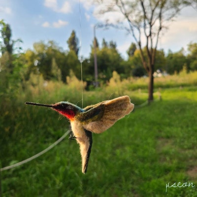 Hummingbird felted Bird Gift for Mom Lifelike Bird Spring - Etsy