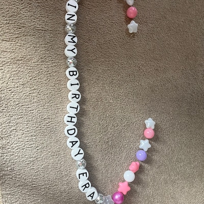 TAYLOR SWIFT BIRTHDAY Friendship Bracelet Garland - Etsy