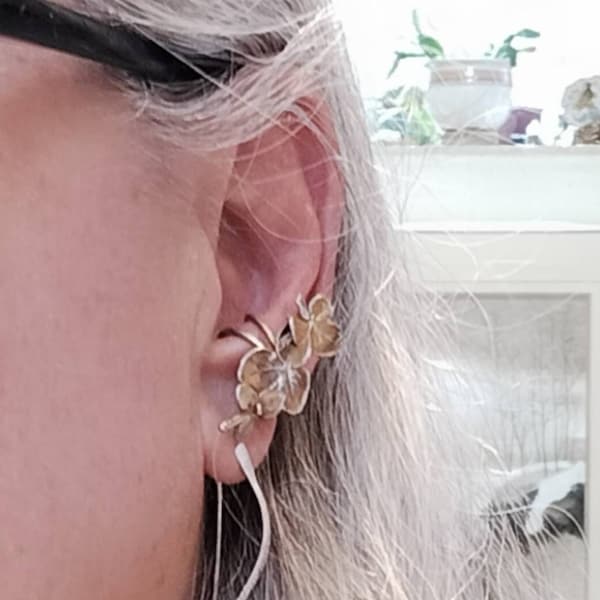 Cute Floral Cuff in Silver With Small Hydrangea Flowers, Floral Ear ...