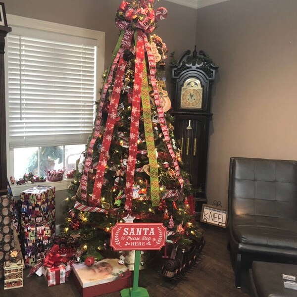 Santa Christmas Tree Topper Bow, Red and Lime Green Gift or Present Bow ...