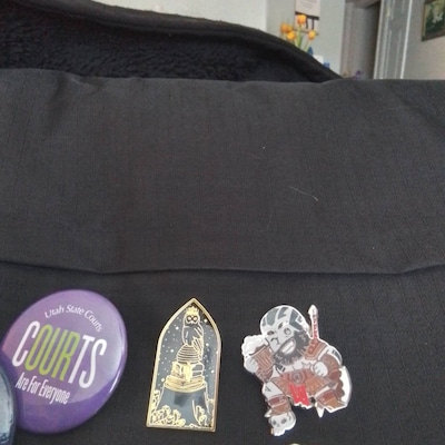 Nine for the Tomb Gideon the Ninth Inspired Enamel Pin - Etsy