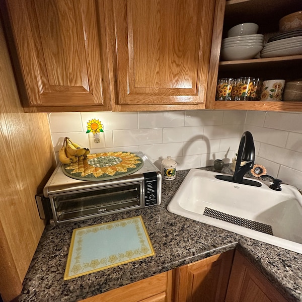 Vintage Pyrex Spring Blossom Green / Crazy Daisy Pattern Influenced ...