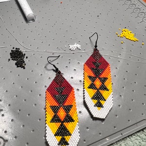 Native Inspired Bead Loom Pattern Bear Paw Loom Bracelet Pattern - Etsy