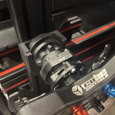 Fanatec QR2 Quick Release Mount for Profile Sim Racing Rig Drop-in ...