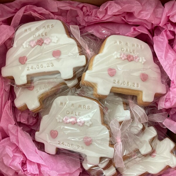 12 Small Iced Heart Shortbread Wedding Favours, Any Colours. Iced ...