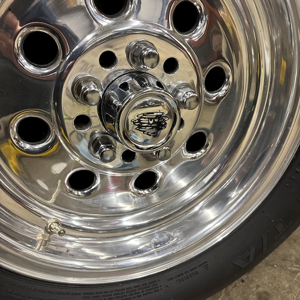 Metal Stickers Custom Car / Wheels Center Cap Logo Badge Wheel Trims ...