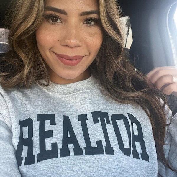 Realtor Sweatshirt, Real Estate Agent Sweatshirt, Realtor Crewneck ...