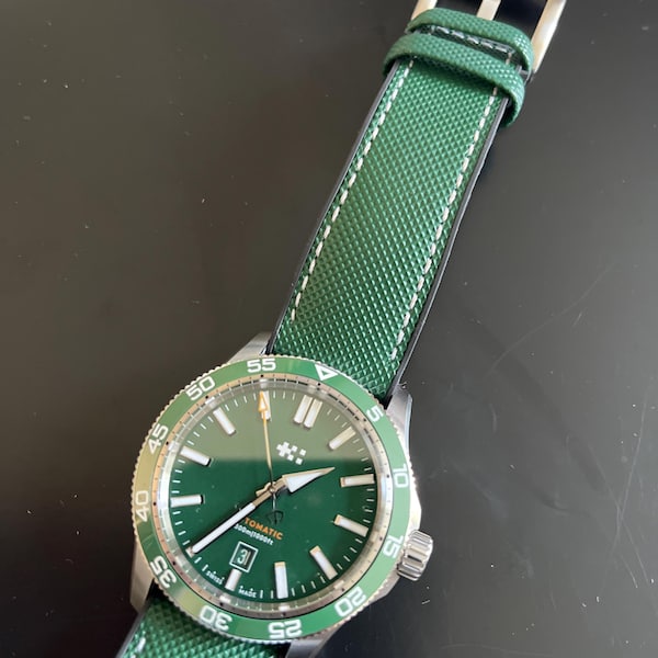 Premium FKM Rubber Hinge Watch Strap / White 20/22mm Quick Release ...