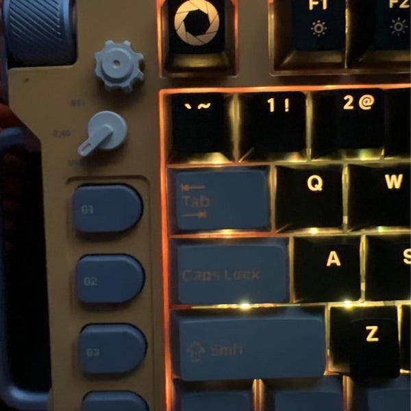 Resident Evil Keycap Umbrella Artisan Doubleshot Key Cap for Cherry MX ...