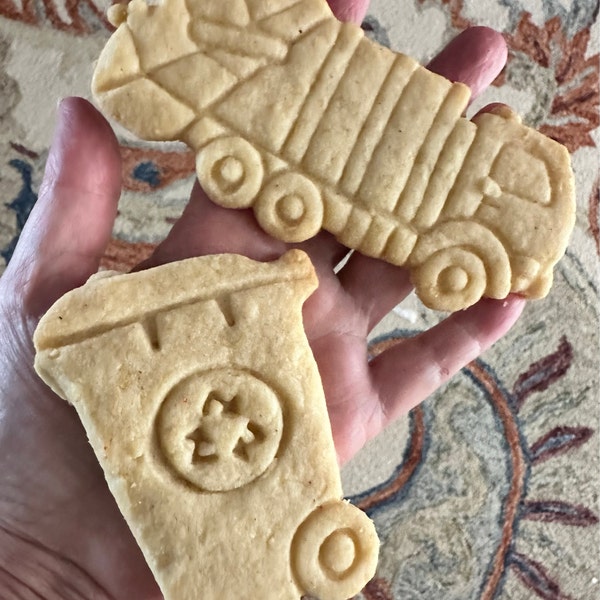 Recycling Wheelie Bin Cookie Cutter - Garbage Truck Themed Birthday ...