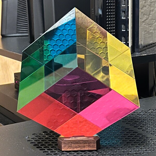 Horizon Cube Stand – Cube Display Stand in Solid Black Nylon - Etsy