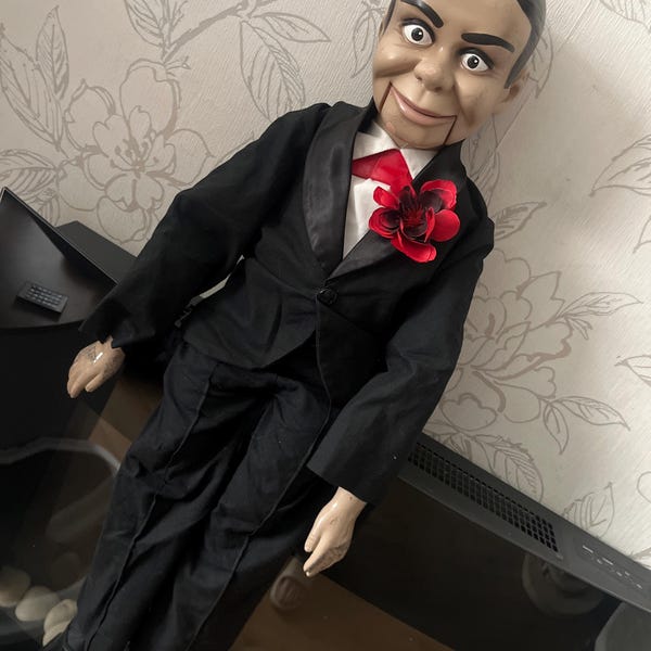 Thirteen Ghosts the Jackal Cage Replica Prop - Etsy