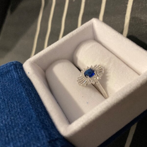 Emily Ratajkowski Ring Princess & Pear Diamond Toi Et Moi Celebrity ...