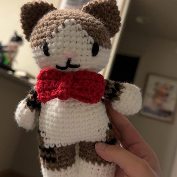 Cat Crochet Pattern With Bow Tie Beginner Friendly Low Sew Amigurumi ...