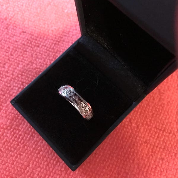 EARTH MAP RING | Aged Silver World Map Ring | Travel Lover Gift | World ...