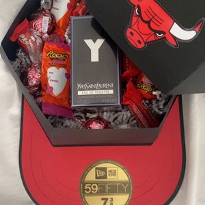 Custom Paper Hat Gift Box - Etsy