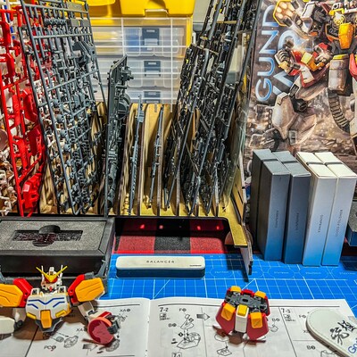 UC Modular Gunpla Gundam Runner Holder for Scale Modeling - Etsy