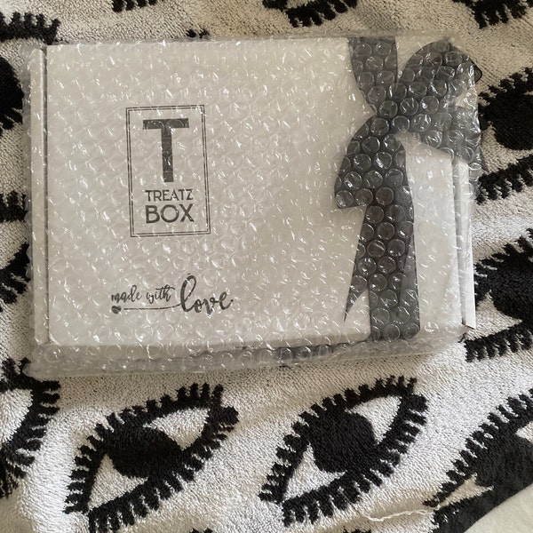 Easter Treat Box | Letterbox Easter Gift | Easter Chocolate and Sweets ...