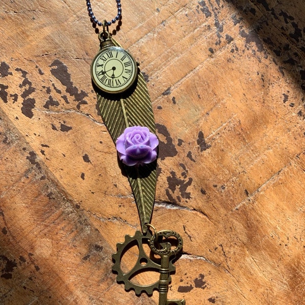 Gear up - Gothic Clock Cog Gear Bird Skull Filigree Steampunk Charm ...