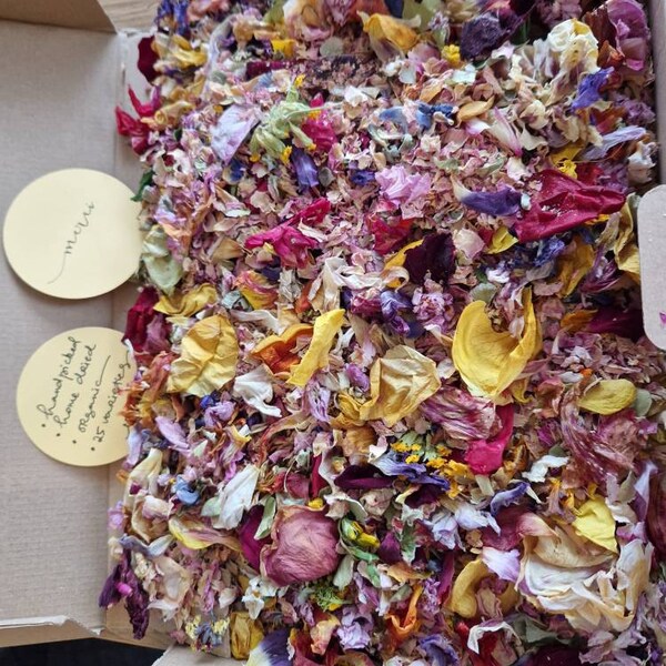 Wedding Confetti, Biodegradable Confetti, Dried Flowers, Flower Petals ...