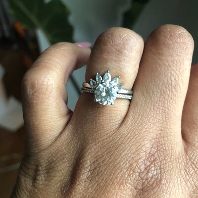 Pear Shape White Sapphire Ring Teardrop 14K Gold Wedding Band Curve ...