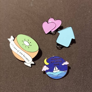 Apple Enamel Pin, Fruit Enamel Pins, Lapel Pin, Brooch, Badge, Food ...