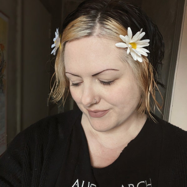 White Daisy Hair Clip, Daisy Hair Accessories, Daisy Flower Hair ...