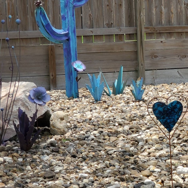 Blue Heart Disc Garden Stake, Plant Stake, Garden Decor, Landscape ...
