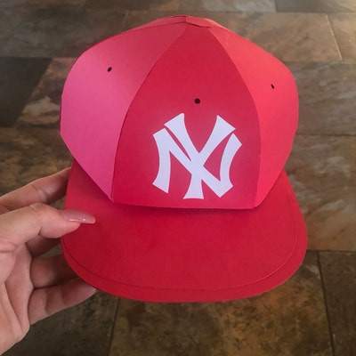 Football Hat and Minnie Mouse Hat With the Ears, Baseball Hat Gift Box ...