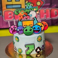 Geometry Dash Cake Topper - Etsy UK