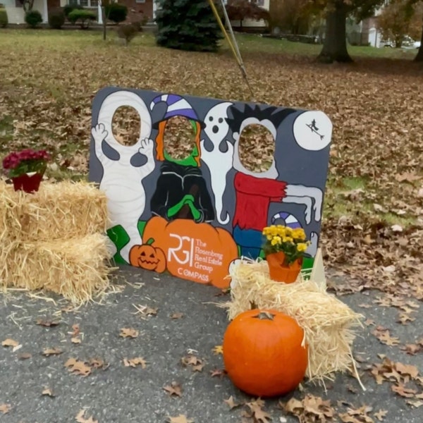 Outdoor Tailgate Wooden Photo Booth Prop, Holiday, Party, and Festival Face in Hole Photo Op ...